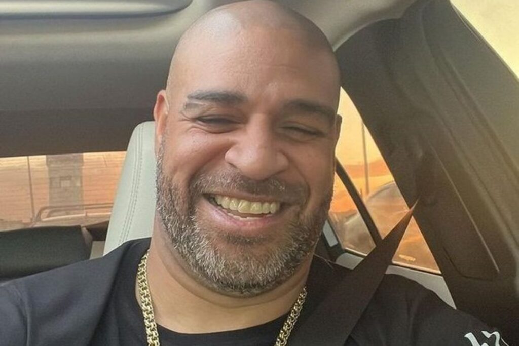 Lembra do Adriano? Ex-jogador de futebol tem fortuna revelada e valores ...