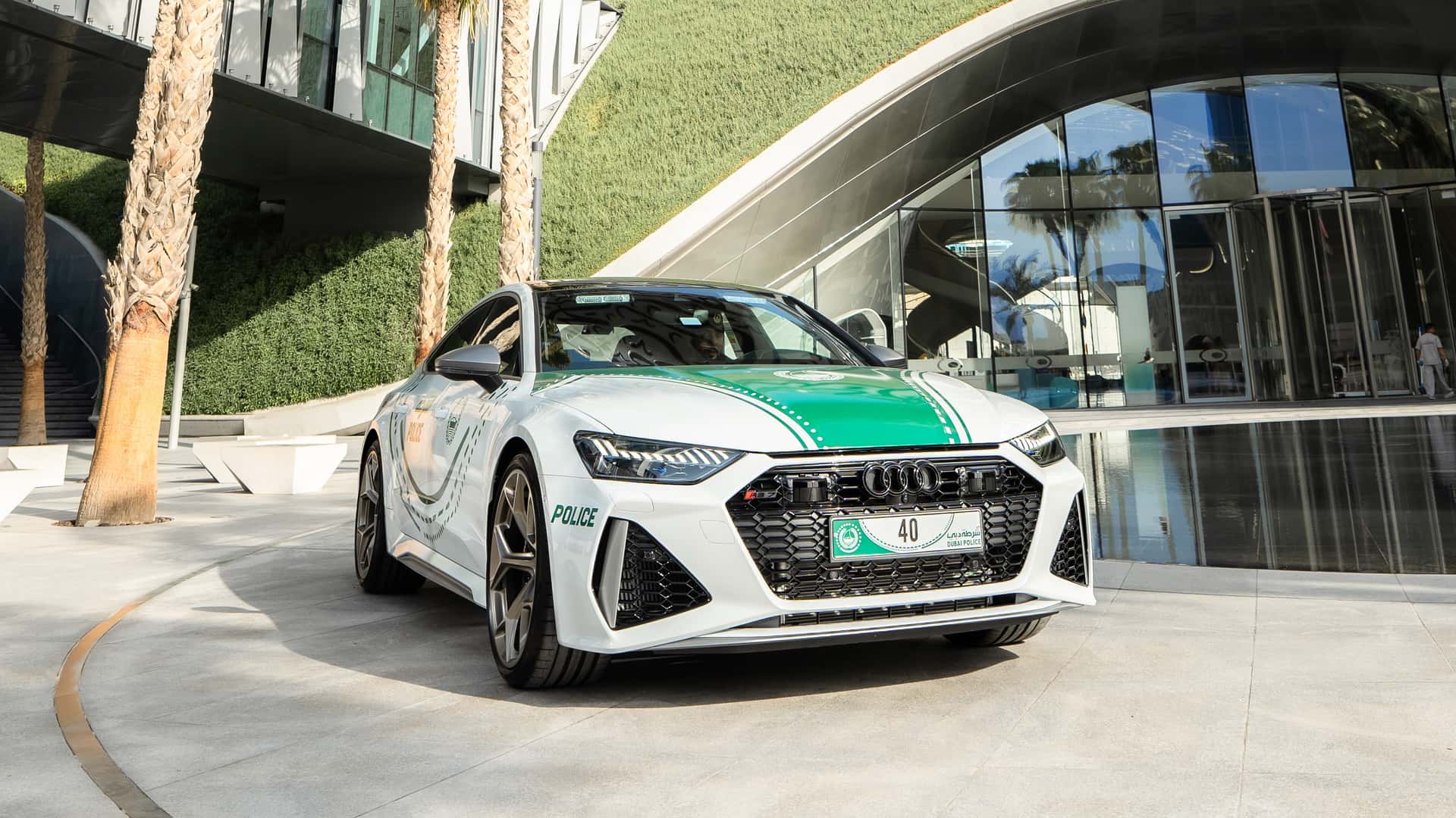 Audi RS7 de 630 cv é utilizado como viatura policial em Dubai