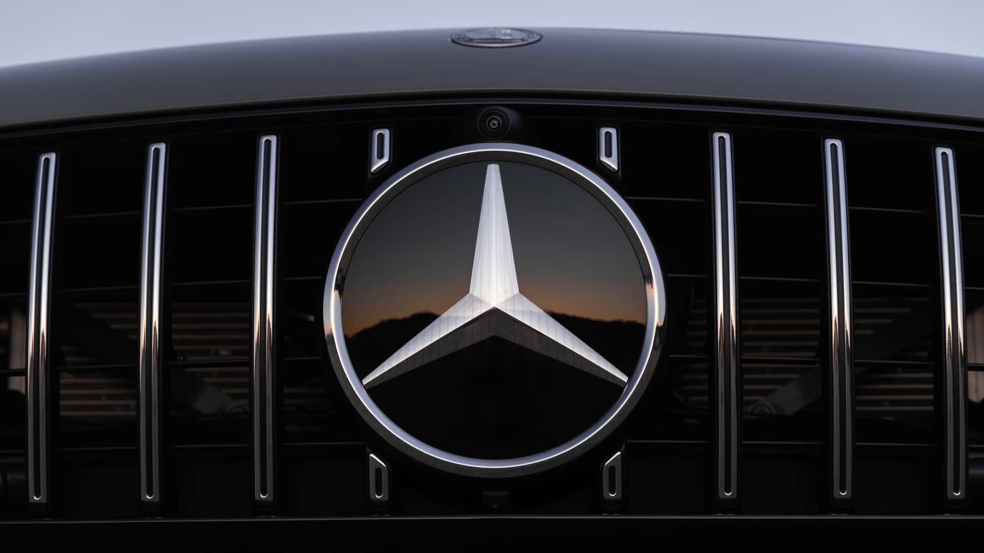 Mercedes anuncia 32 lançamentos de novos carros até 2027