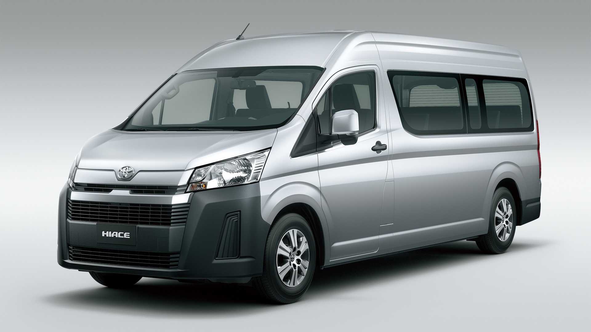 Toyota Hiace chega ao Brasil com motor da Hilux