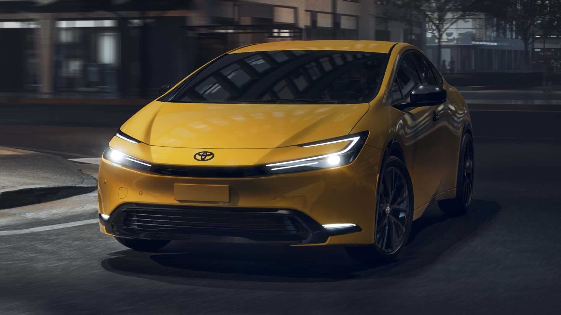 Toyota apresenta o Prius híbrido plug-in flex no Brasil